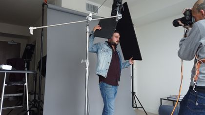 6 Tips for Using Flags in Photography • Giggster Guide