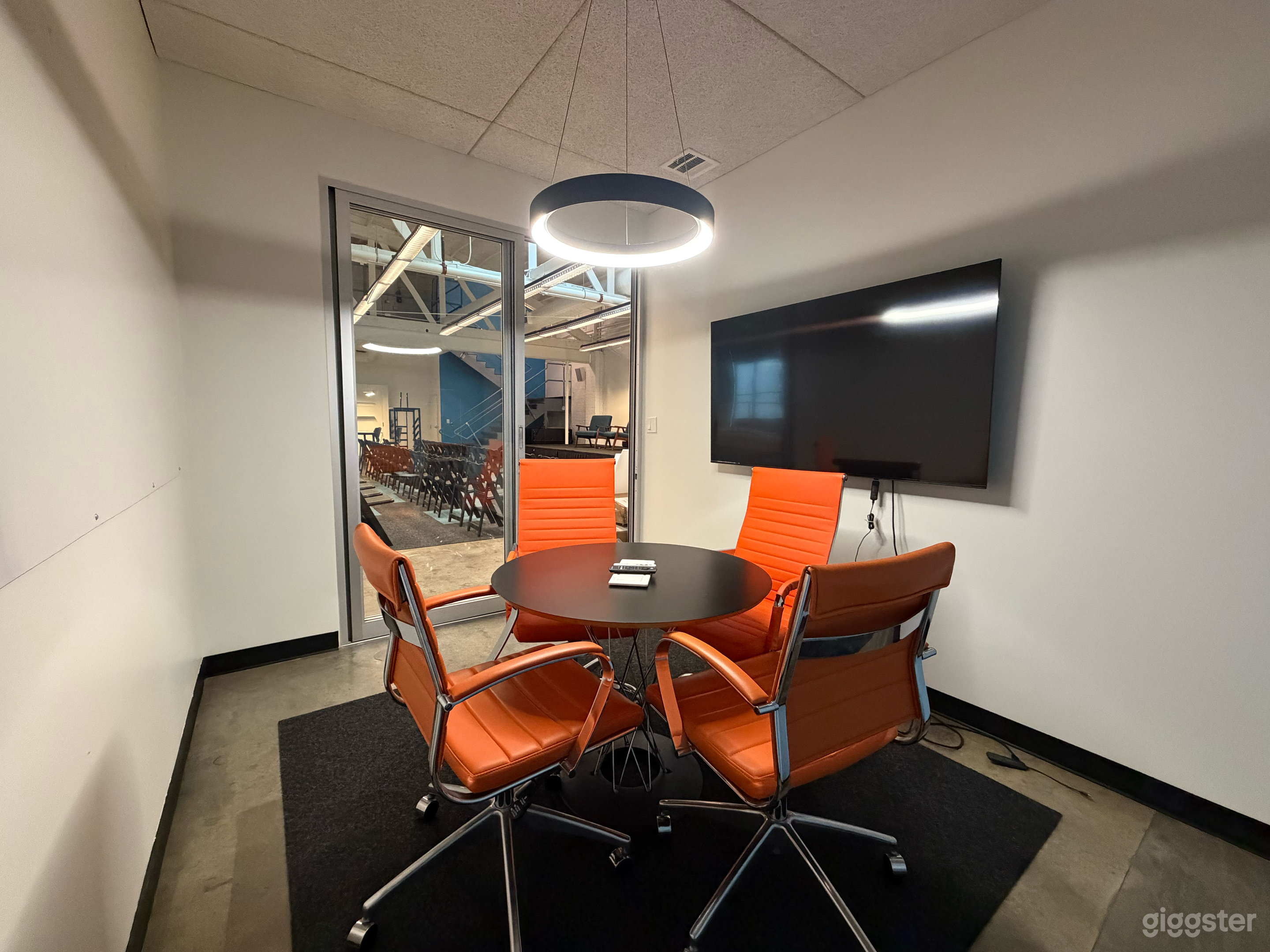 Downtown Santa Monica Small Meeting Room | Rent this location on Giggster