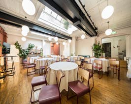 Rent Pubs with Function Rooms Near Me | Best Venues | Giggster