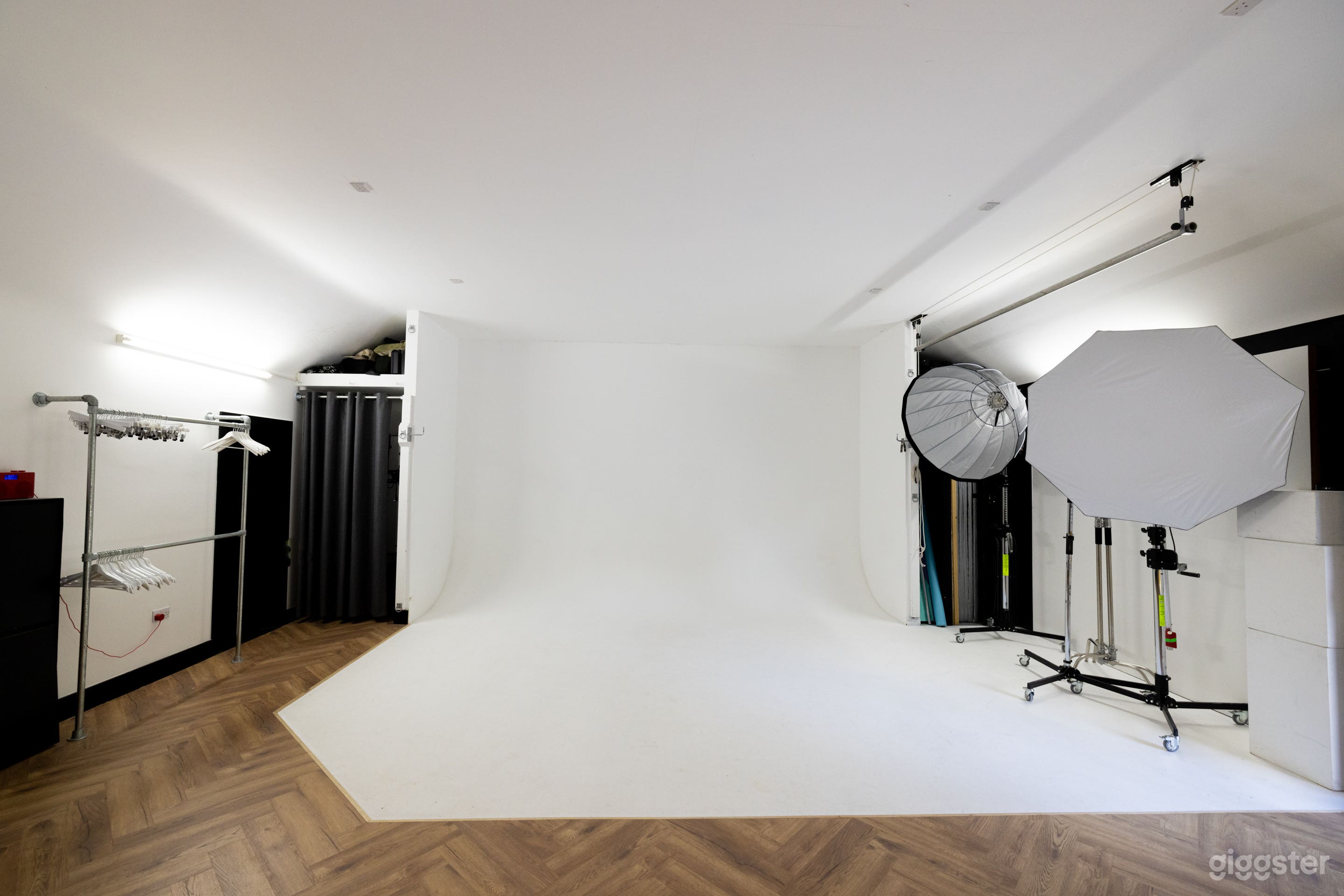 Ranch Studio: Modern Video/Photo Studio in the Countryside | Rent this ...