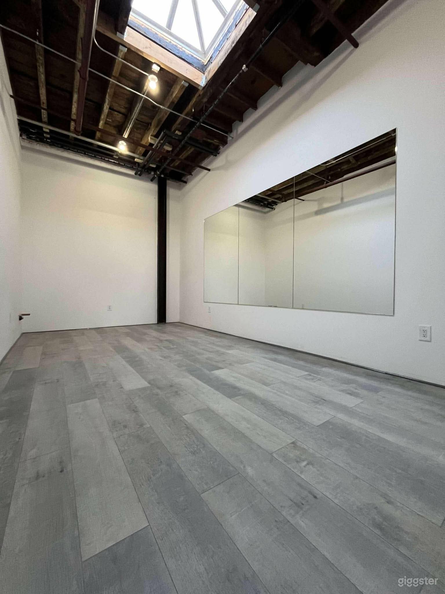 Room3 –Compact Dance Practice Studio with Easy Transit Acces | Rent ...
