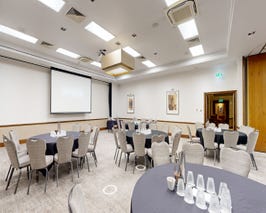 Rent Pubs with Function Rooms Near Me | Best Venues | Giggster