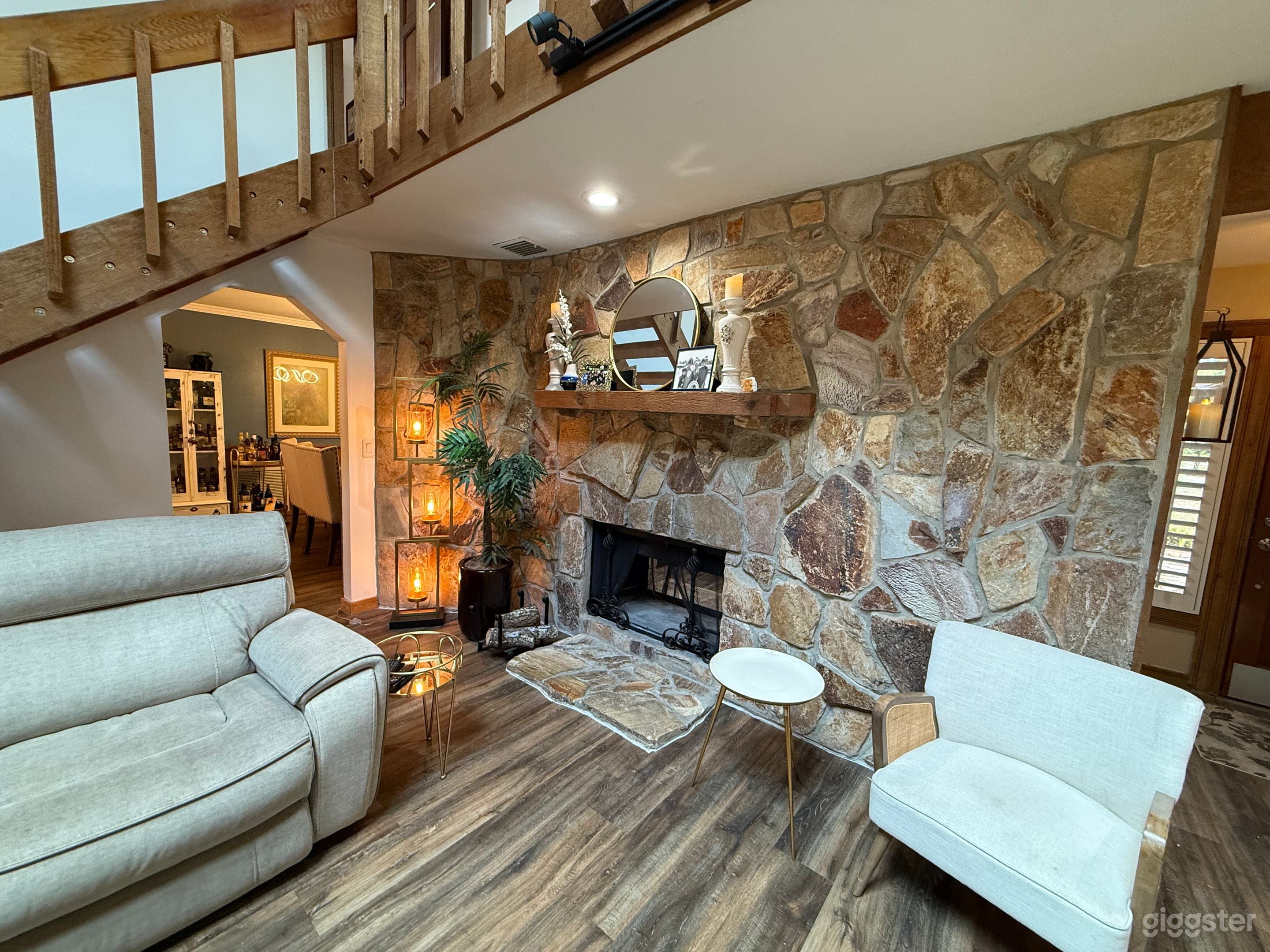 Cabin Style Home | Rent this location on Giggster