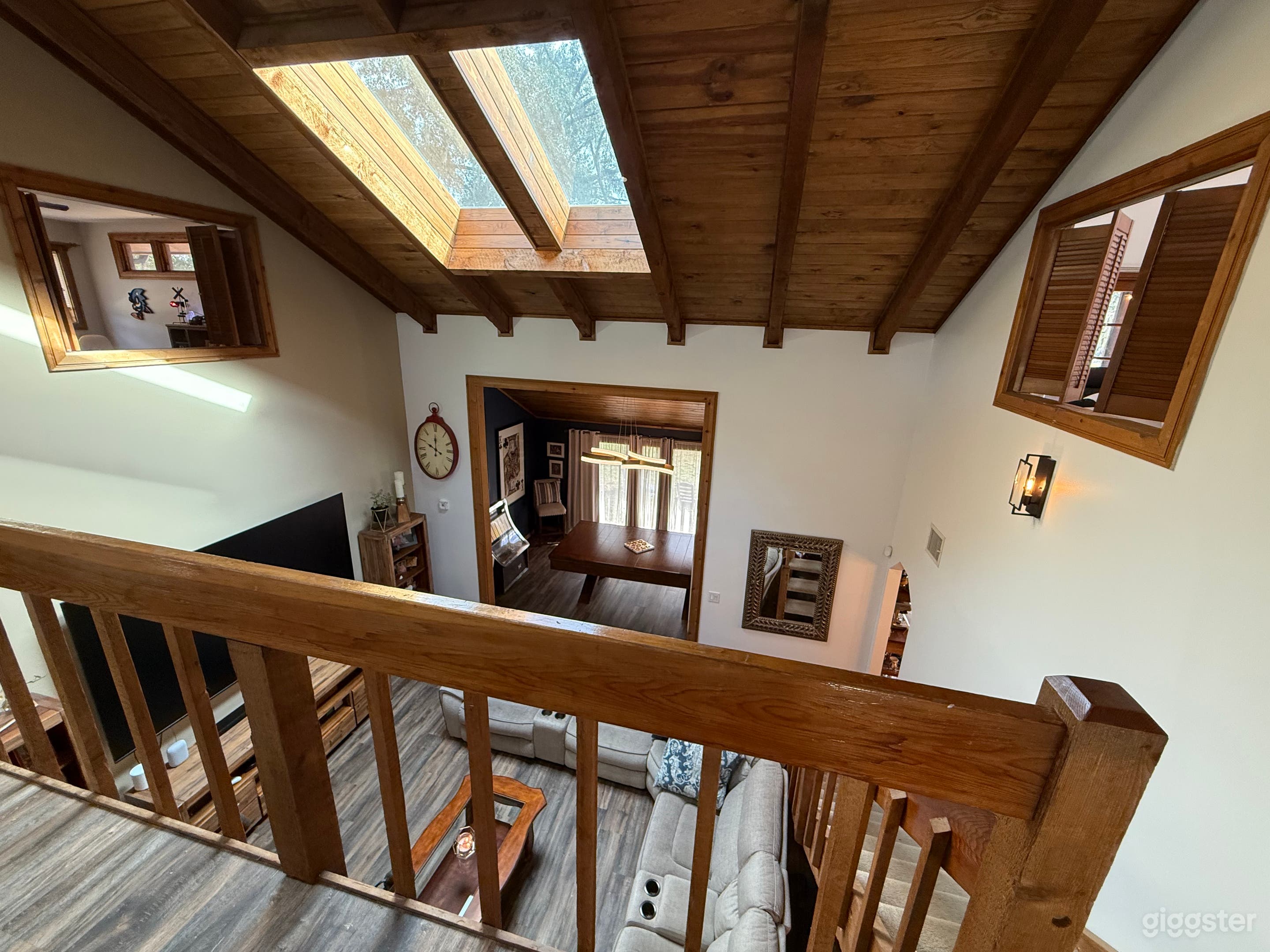 Cabin Style Home | Rent this location on Giggster