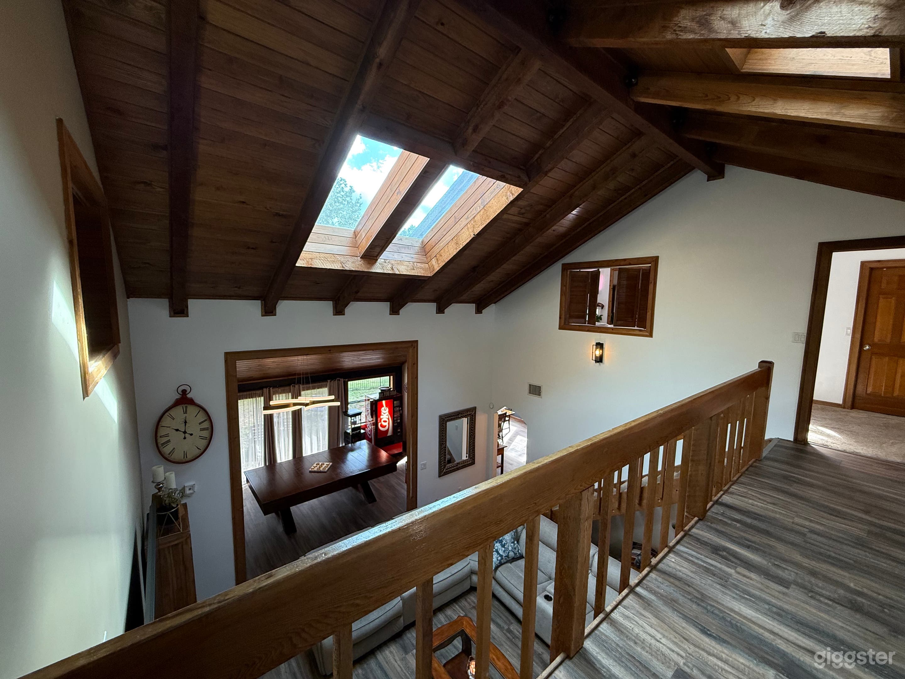 Cabin Style Home | Rent this location on Giggster