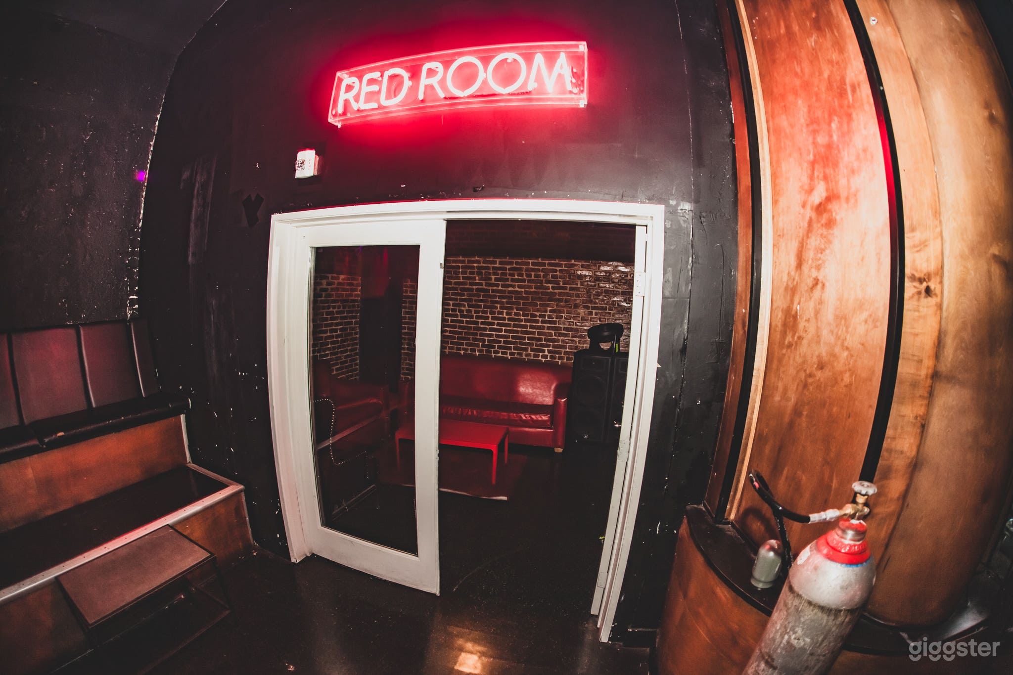 Iconic Disco Room | Rent this location on Giggster
