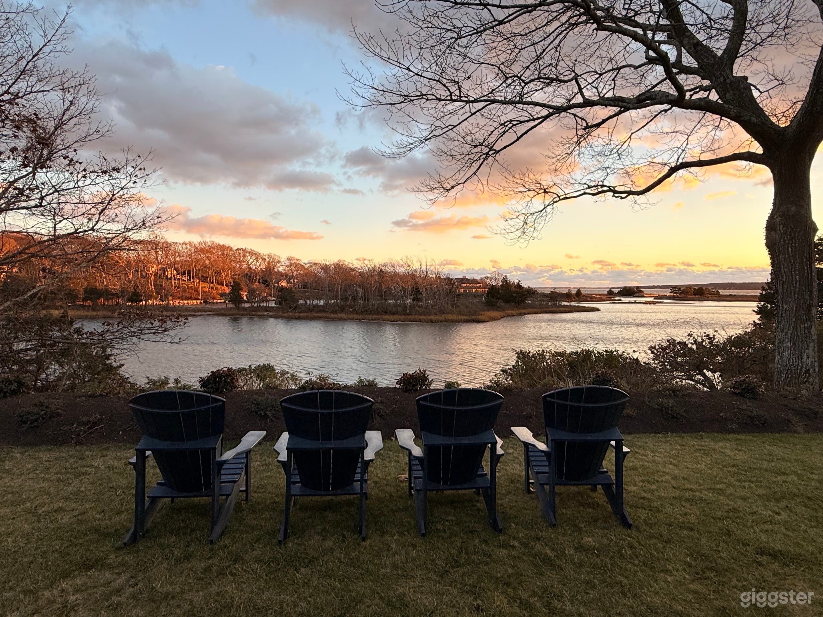 Waterfront Backyard with Dock | Rent this location on Giggster