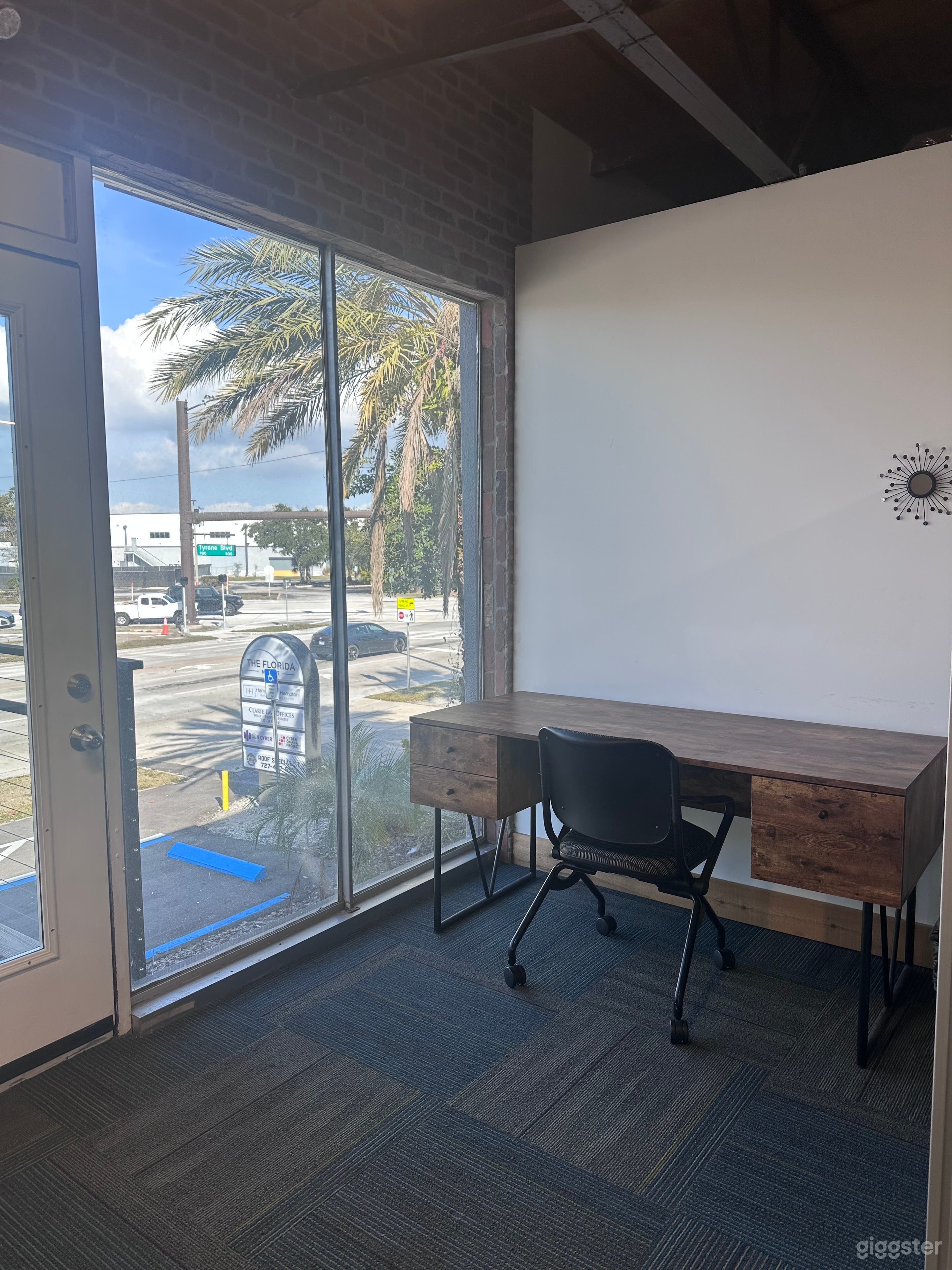 Modern Creative Coworking Space in St. Petersburg, FL | Rent this ...