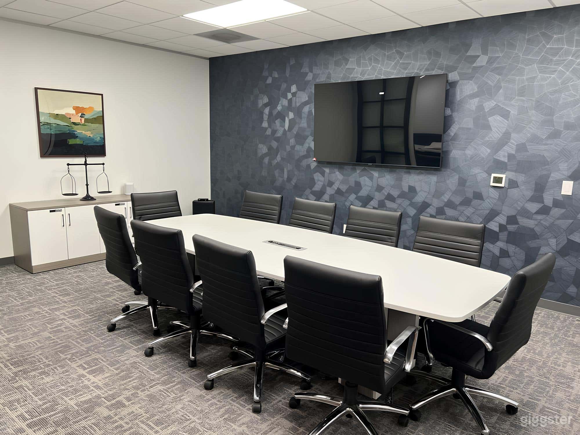 The Finch Boardroom | Rent this location on Giggster