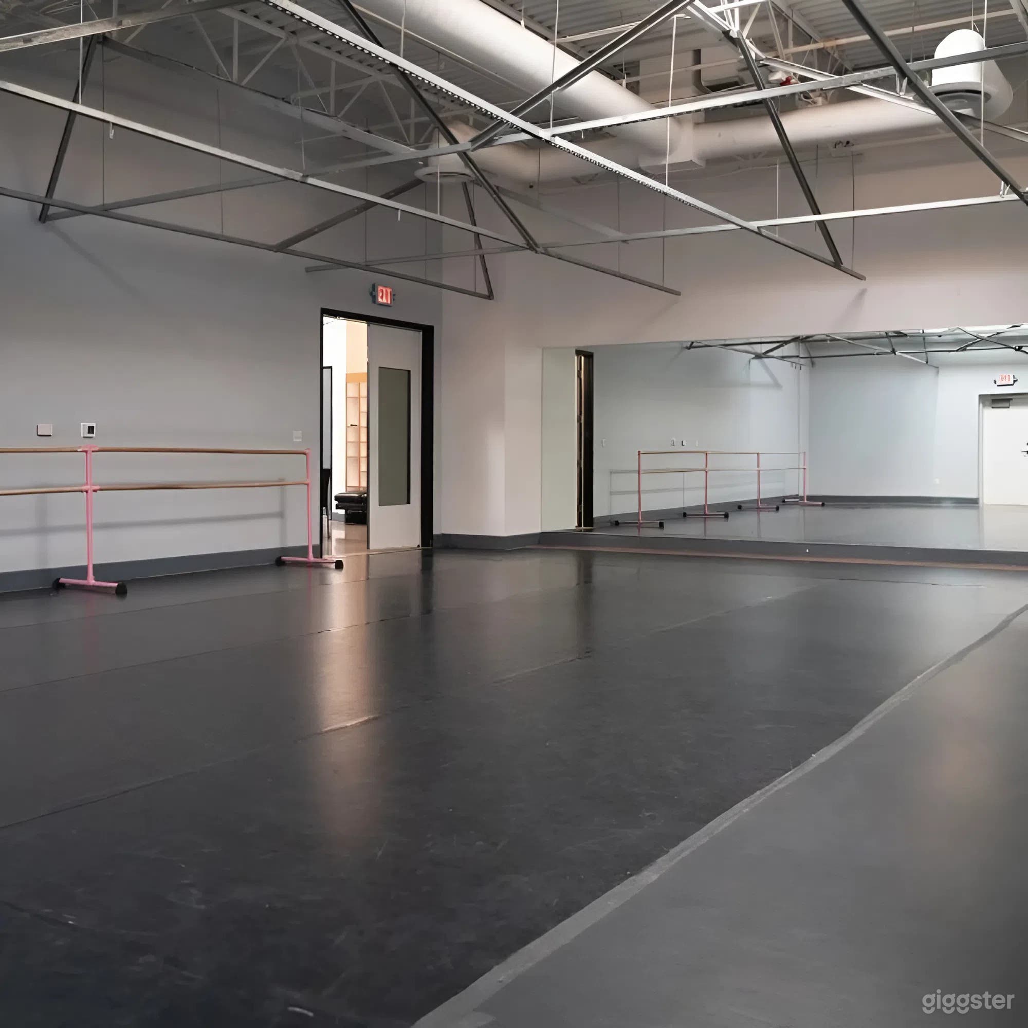 Room 3 – 835 sq. ft. Studio with Marley Floors, Ballet Bars | Rent this ...