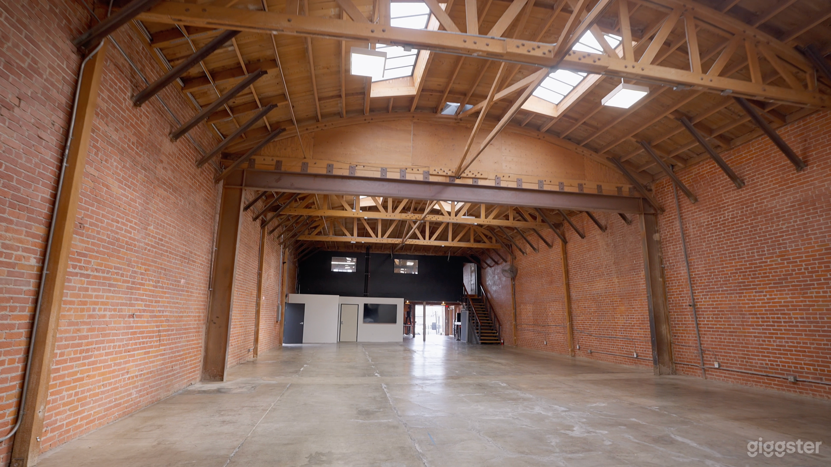 Industrial-Chic DTLA Venue | Indoor + Outdoor Space | Rent this ...