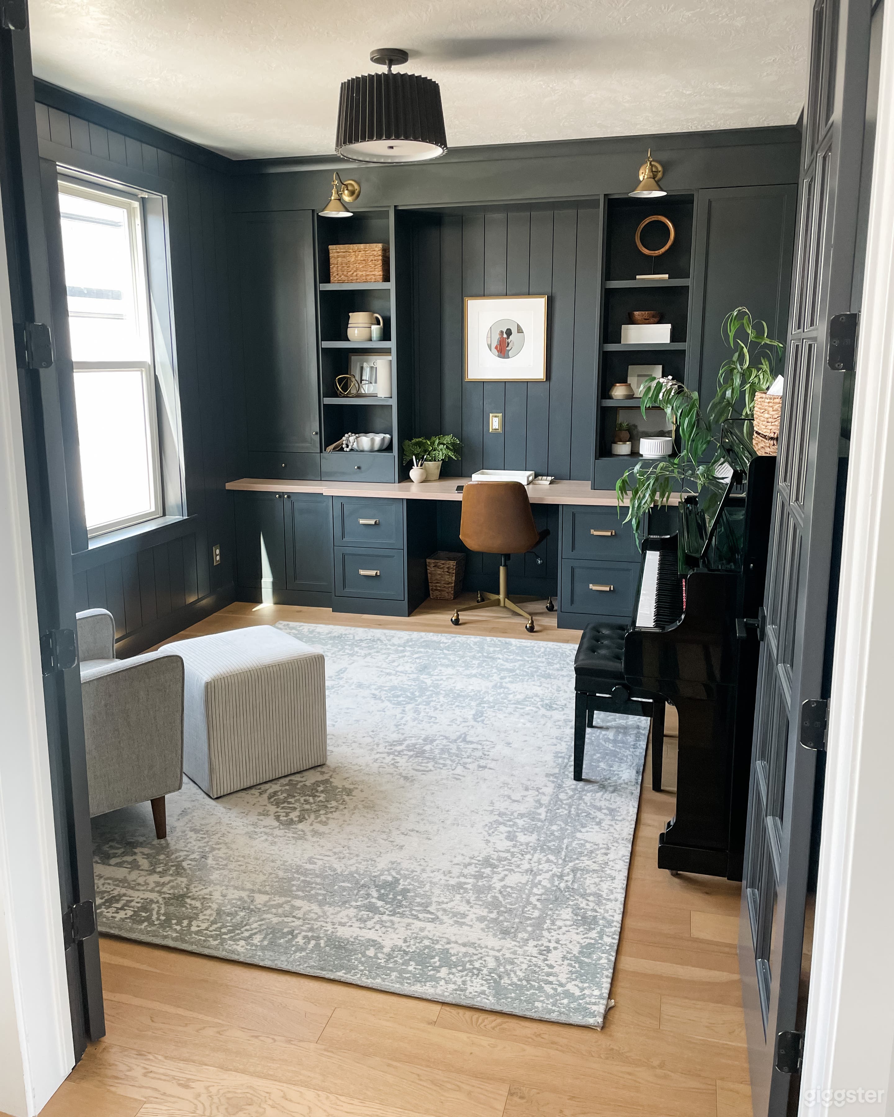 Modern Coastal Craftsman | Rent this location on Giggster