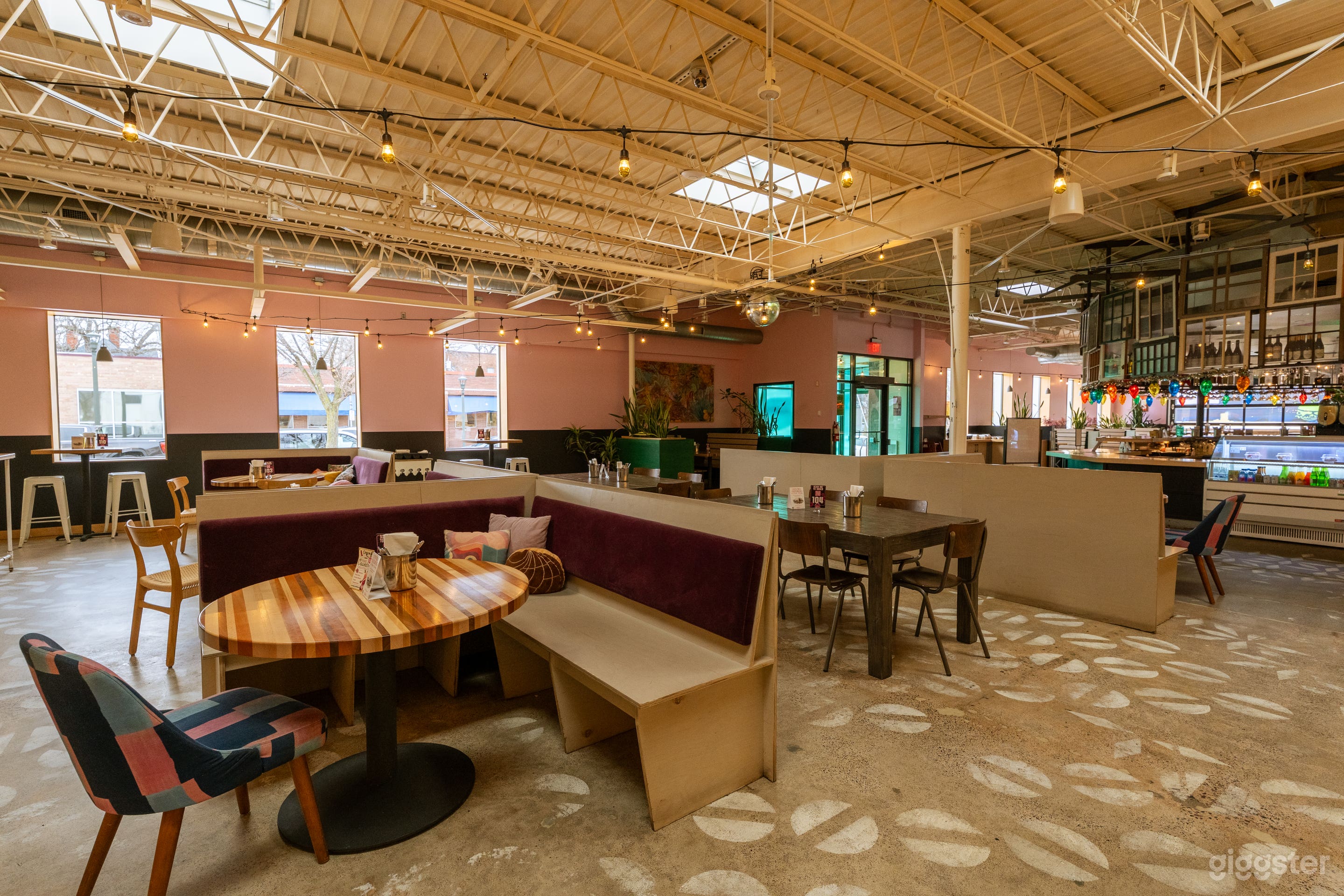 A Colorful and Vibrant Multi-Use Space with Natural Light | Rent this ...