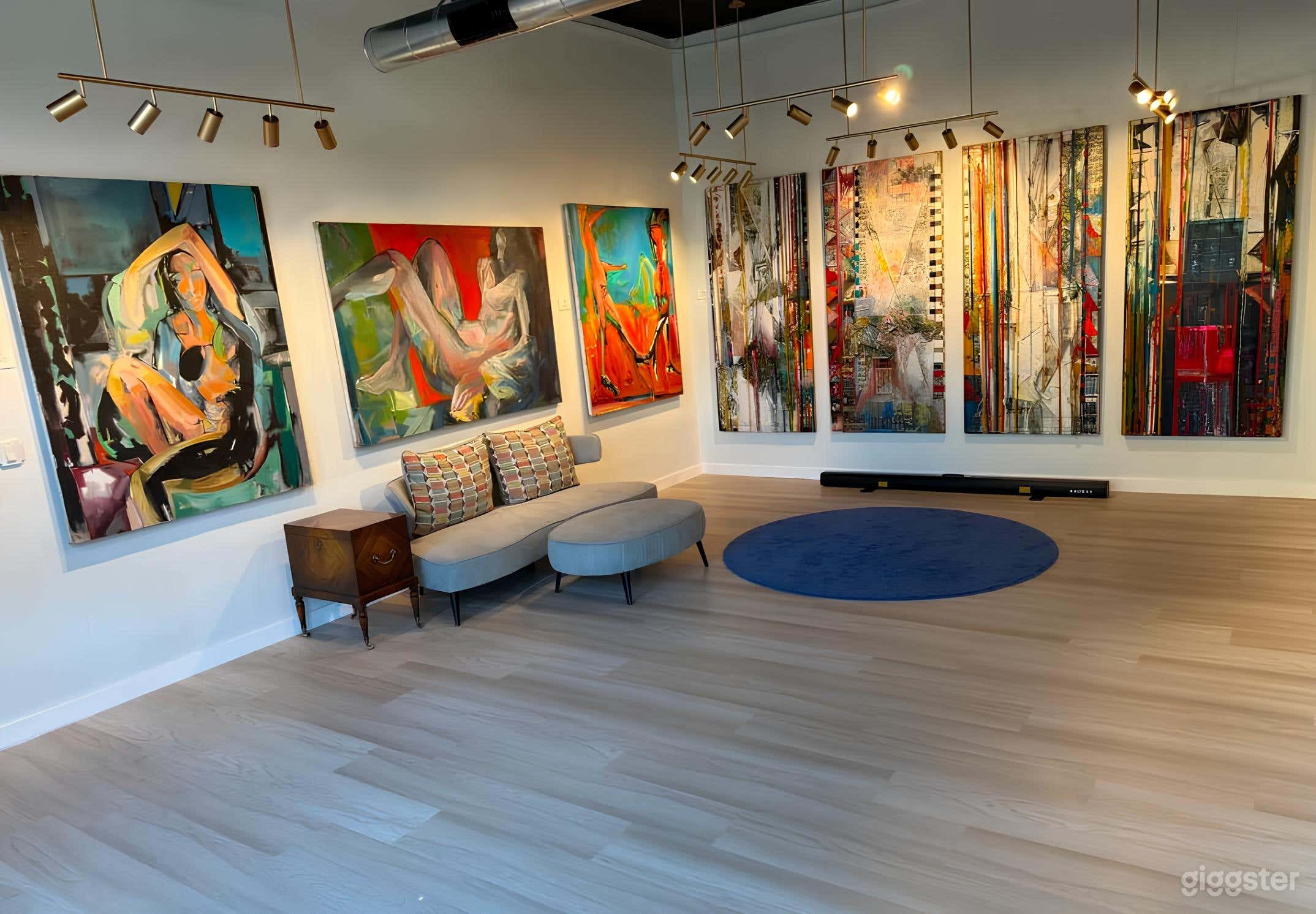 Vibrant Event Space and Art Gallery | Rent this location on Giggster