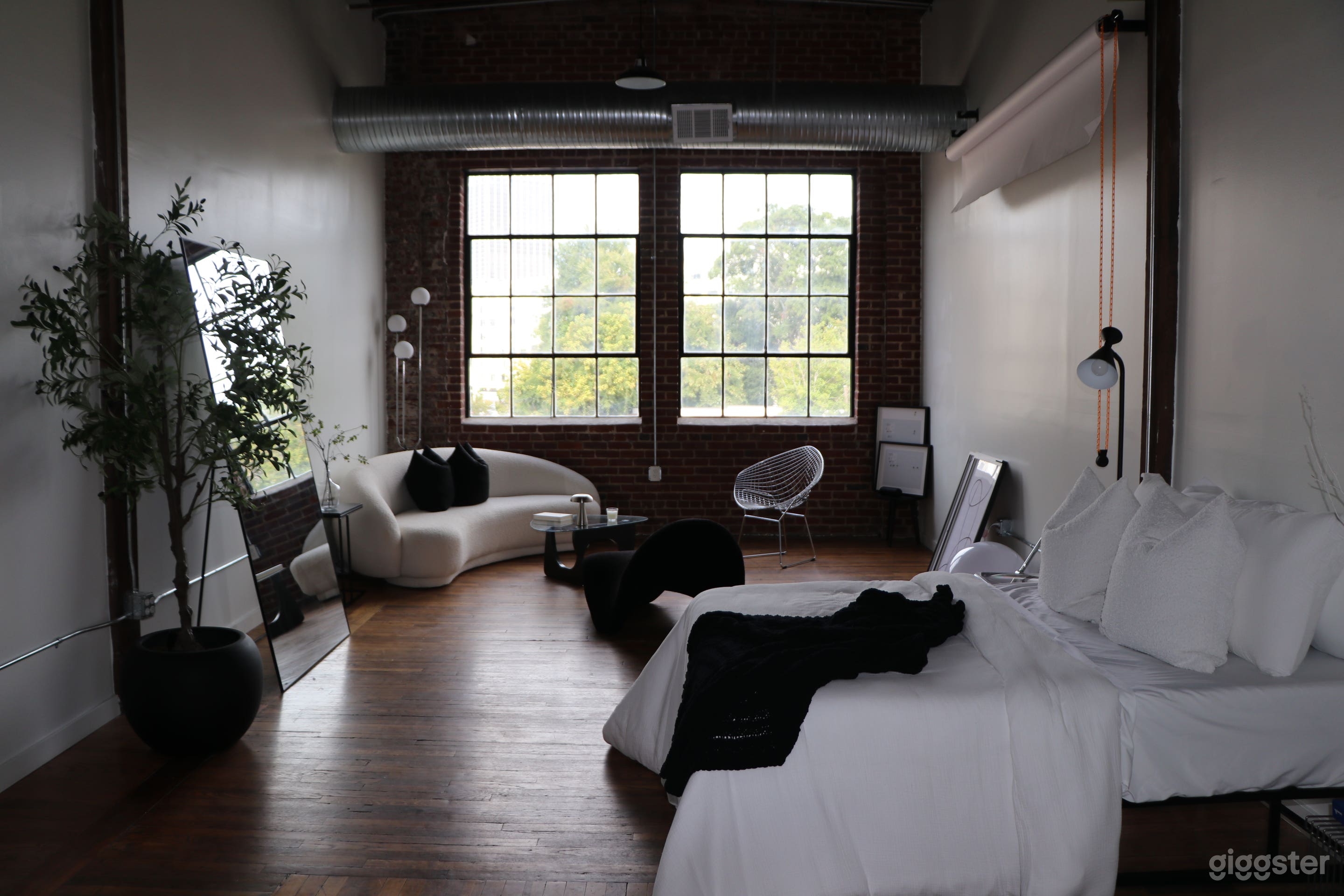 Natural Light Multi-Set Studio Loft | Rent this location on Giggster