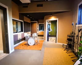 Recording Studio Near Me | Rent Music Studios Hourly | Giggster